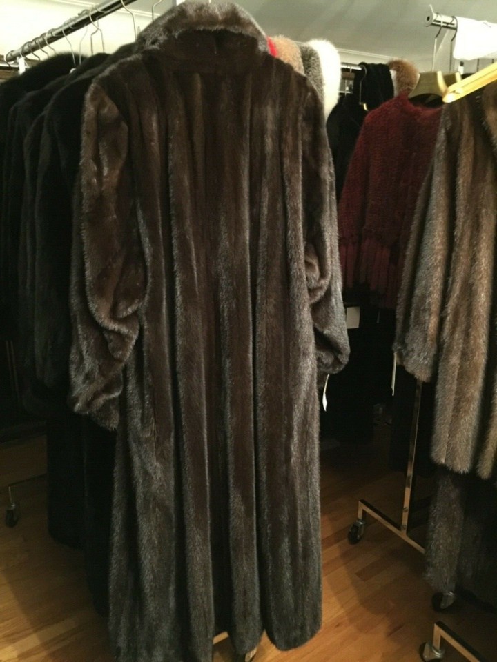 CHICAGO FUR MART SIZE 16.LENGTH "55" INCHES BRAND NEW RANCH MINK COAT ...