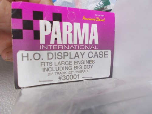 PARMA INTERNATIONAL # 30001 ~ 22" LARGE LOCOMOTIVE DISPLAY CASE~ HO ...