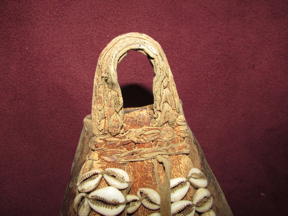 Antique Ethnic Tribal Pouch Leather Seashell African Oceanic Indian ...