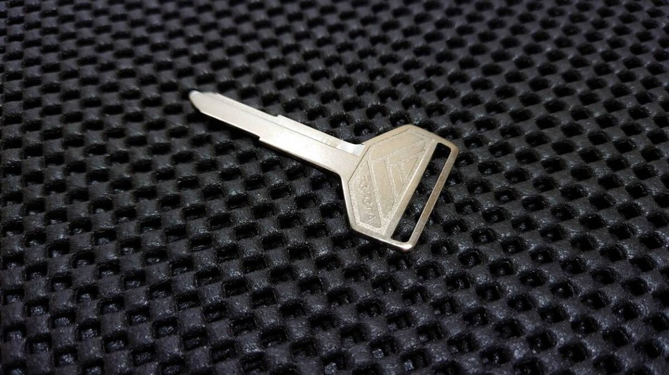 Genuine OEM Toyota AE86 Blank Key Levin Trueno Corolla | eBay