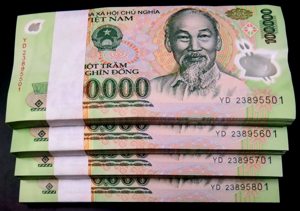 Vietnam 10 Million Dong = 100 notes x 100,000 Dong Uncirculated notes ...