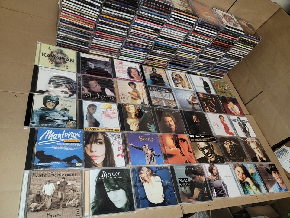 Lot of 100 Assorted CDs MIX ALL Genres Artwork+Case RANDOM BUNDLE ...