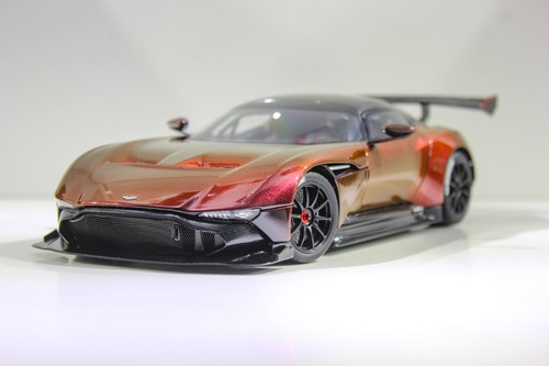 1/18 AUTOart Aston Martin Vulcan ANDROMEDA RED custom painted modified ...