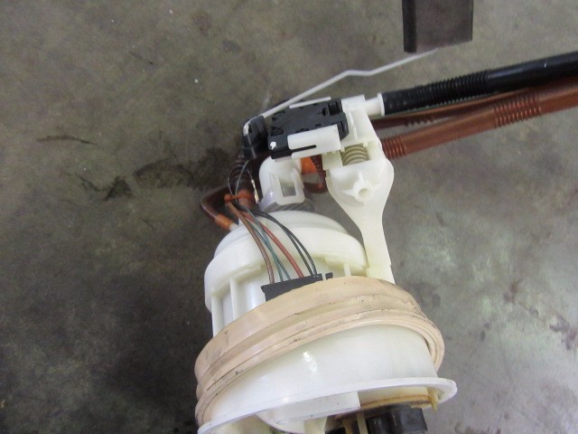 MERCEDES 12223069 W219 Fuel Pump ASSY With Pressure Sensor OEM Cls550 ...