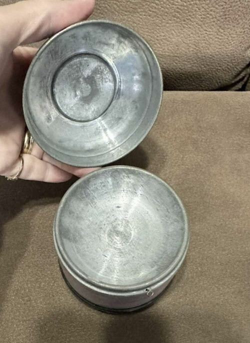 Powder Puff Music Box Round Metal Vanity Victorian Couple Works Vintage ...