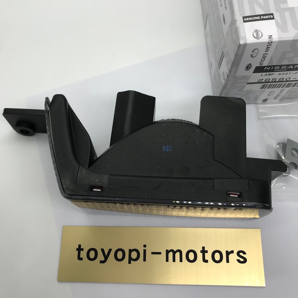 NISSAN Genuine Skyline BNR34 GTR R34 Rear Bumper Fog Lamp Light 26580 ...