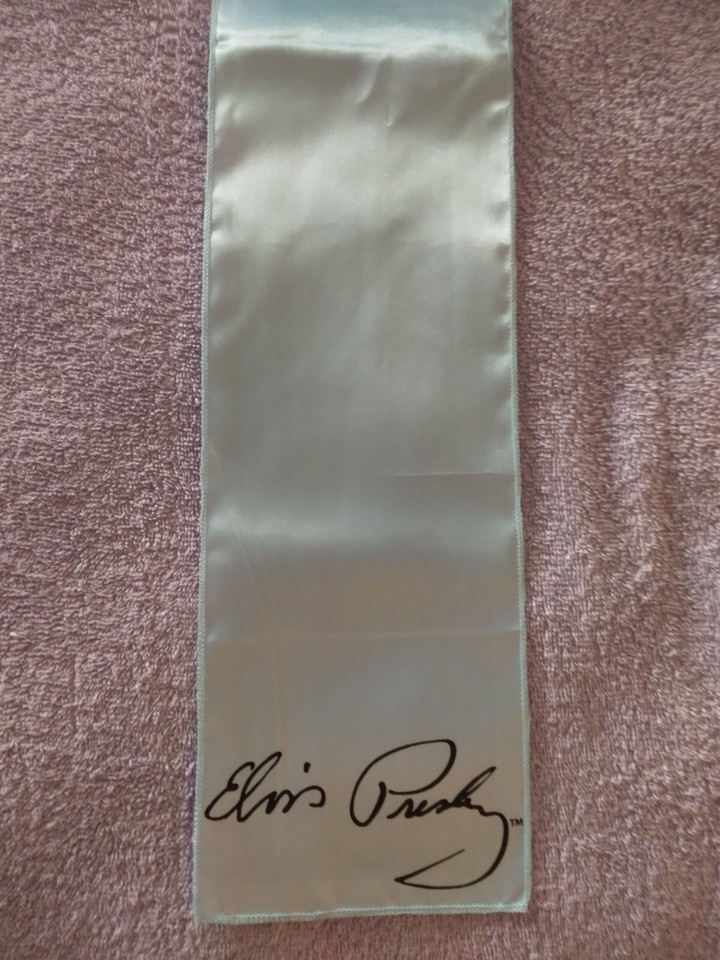 ELVIS PRESLEY SIGNATURE BLUE SCARF&SEXY BLUE SUIT PHOTO LOT 2 | eBay