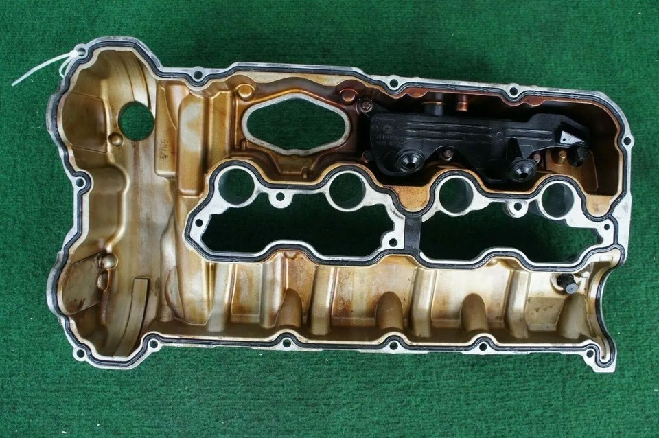 Original BMW F07 F10 F11 F12 F13 F01 Zylinderkopfhaube ZYL. 1-4 ...