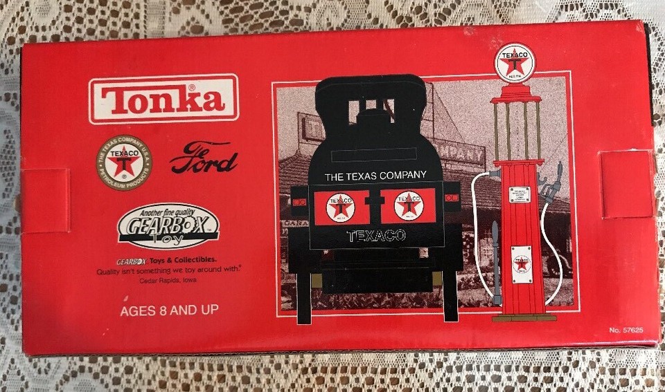 1918 Ford Model T Runabout Texaco and Wayne Gas Pump Collectible Bank ...