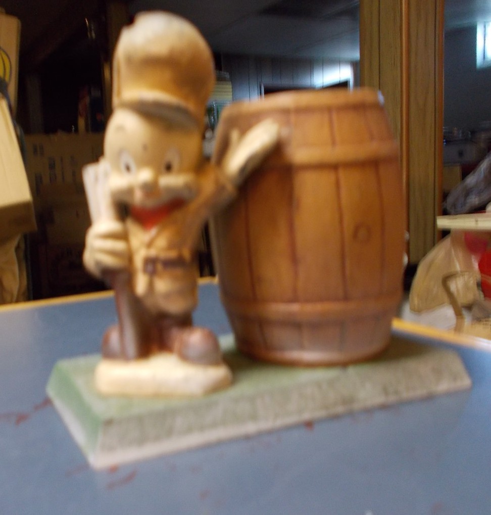 VINTAGE ANTIQUE CAST ALUMINUM ELMER FUDD THE HUNTER BARREL BANK W.B.C ...