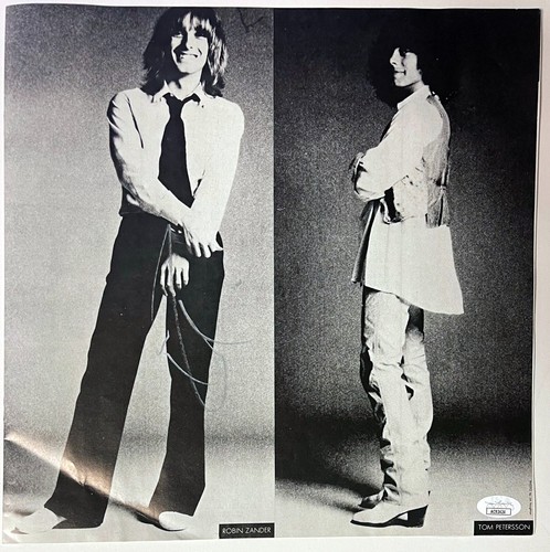 Robin Zander signed Cheap Trick 1978 Cheap Trick at Budokan Album ...