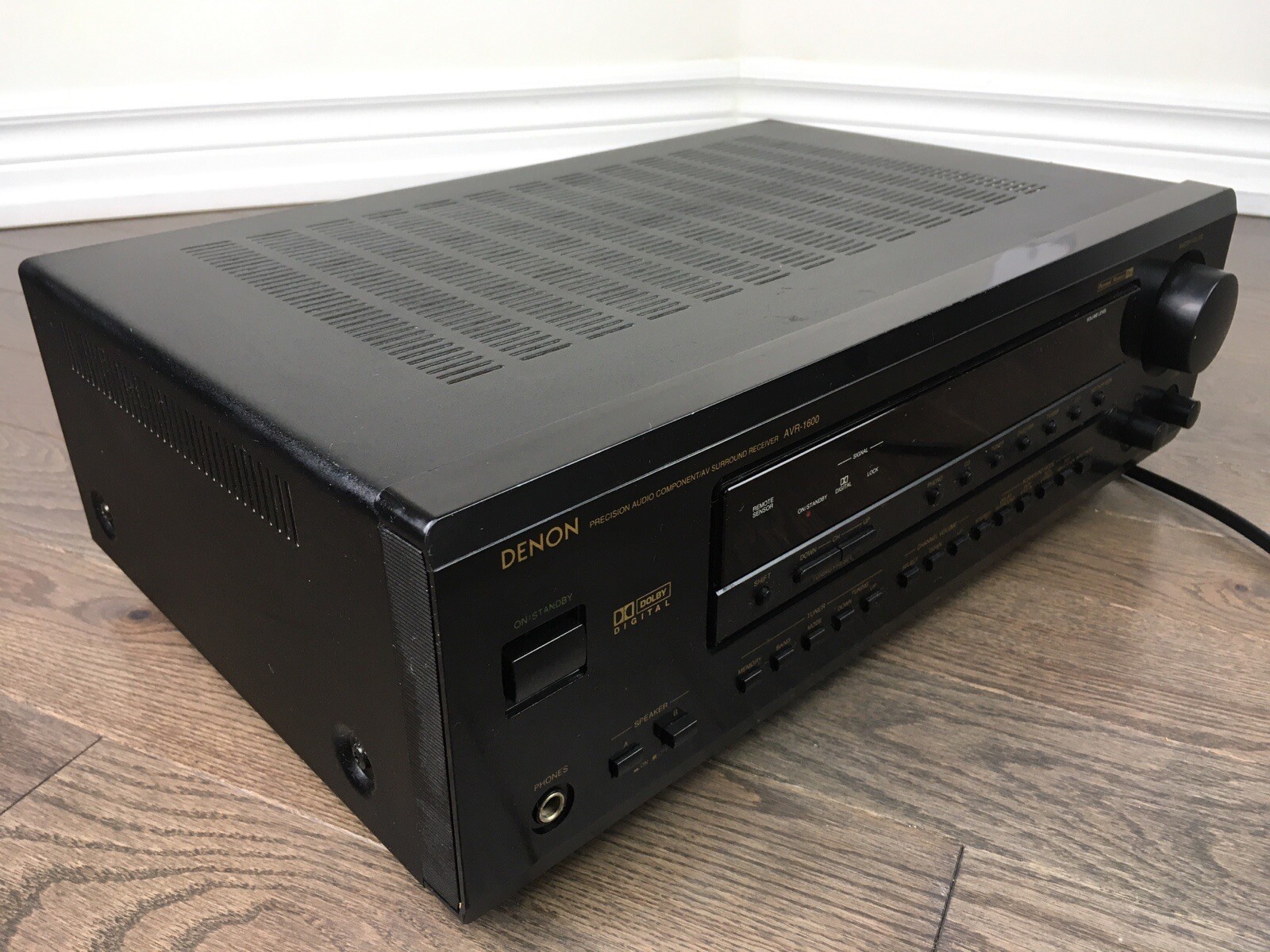 DENON AVR-1600 6ch 60-wpc Stereo Dolby Digital AV Surround Receiver No ...