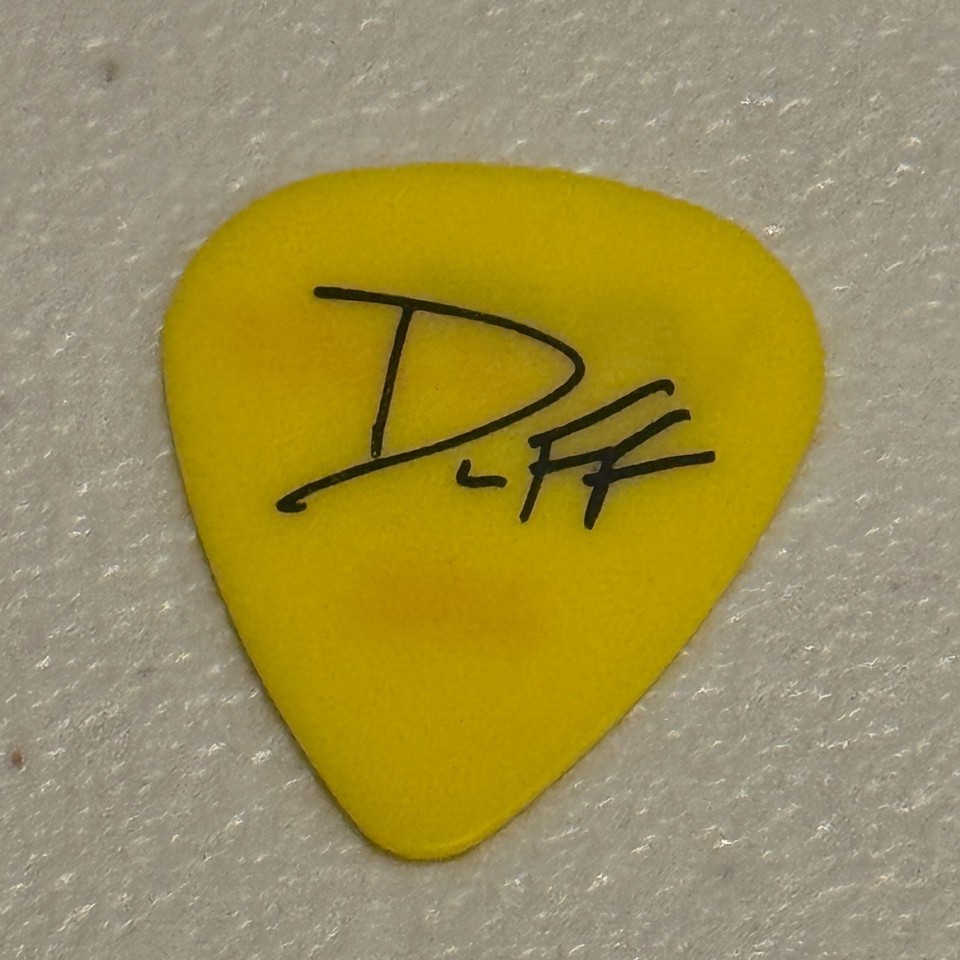 Velvet Revolver Duff McKagan Signature Guitar Pick 2004 Contraband Tour ...