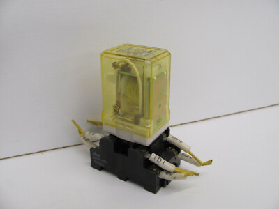 IDEC RR2P-UL/SR2P-05A RELAY | eBay