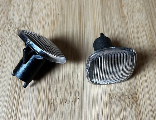AUDI A4 A3 A8 SKODA RAPID OCTAVIA FABIA CLEAR SIDE REPEATERS INDICATORS ...