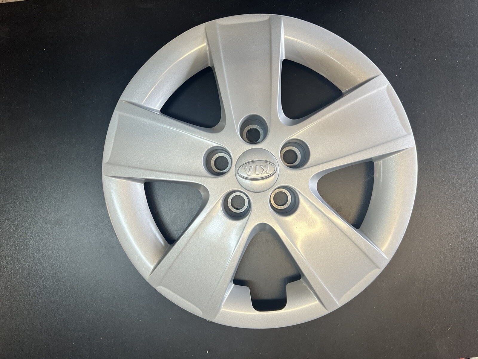 Kia Rondo 2009-2011 Hubcap - Genuine Factory Original 16in OEM Wheel ...
