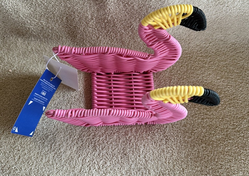 FLAMINGO SHAPED RESIN WICKER NAPKIN HOLDER BASKET TABLE HELLO SUMMER ...