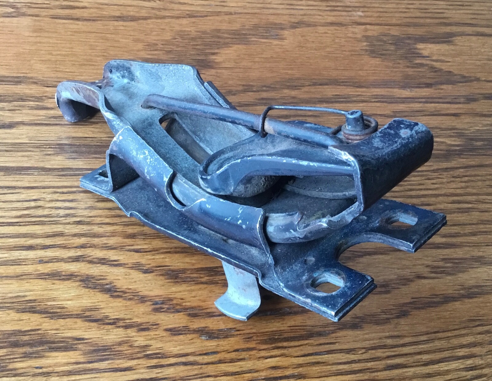 1940~1941 Chevrolet TRUNK HANDLE LATCH vtg GM deck lid lock mechanism ...