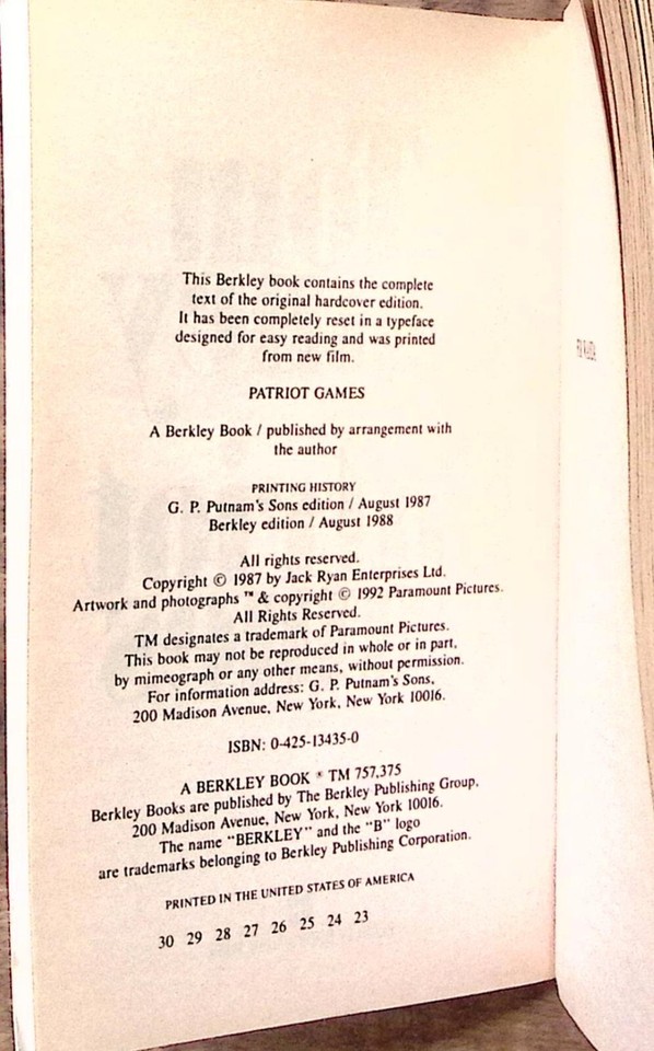 1988 TOM CLANCY PATRIOT GAMES HARRISON FORD BERKLY BOOKS EDITION B525 ...