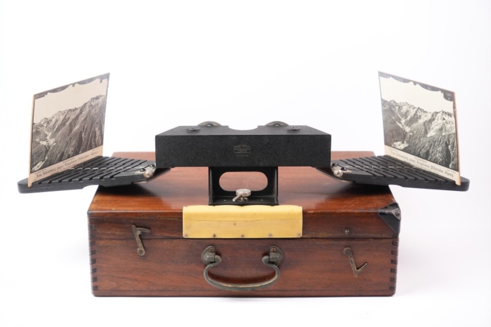Stéréoscope à prismes (Pulfrich) par Carl Zeiss Jena #13114 Avec valise ...