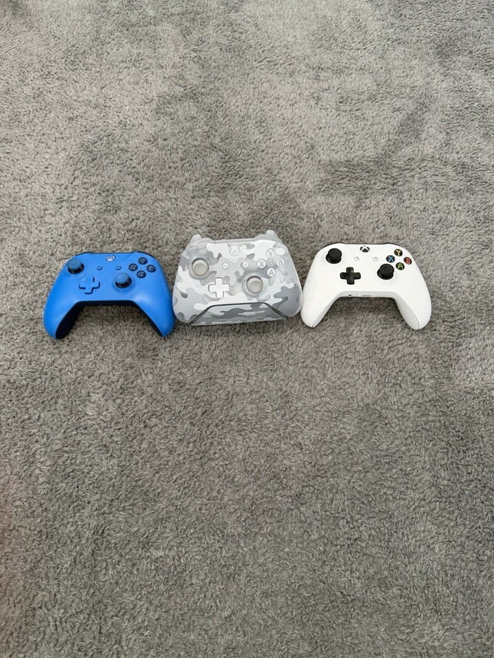 Microsoft Xbox One S Console Bundle 3 Controllers Blue White and Camo 8 ...