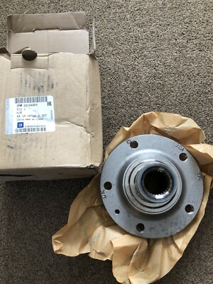 VAUXHALL MOVANO A 2007 ON FRONT 16 INCH WHEEL HUB !!!GENUINE ...