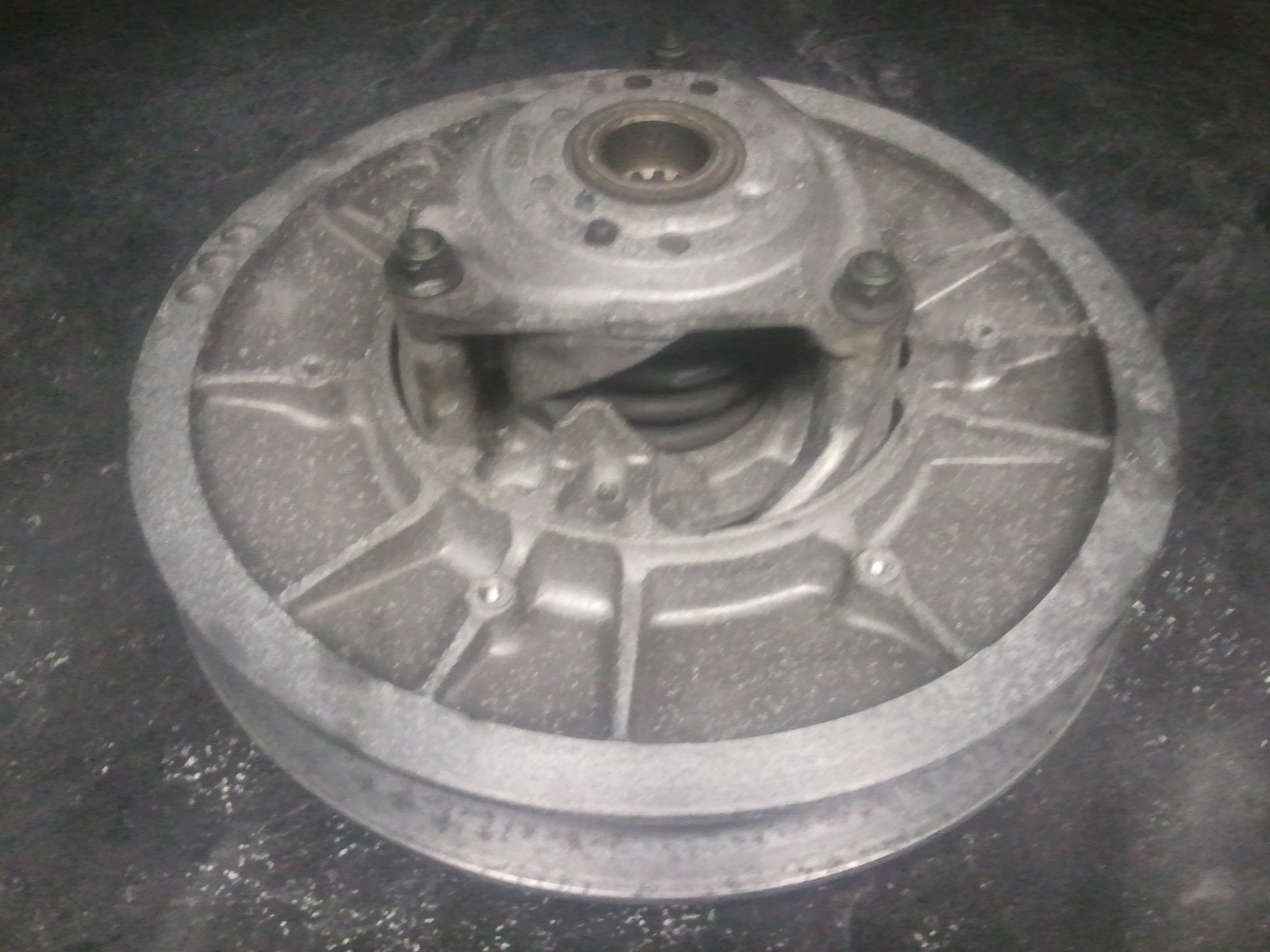 97-10 Yamaha Secondary Clutch # 8CR-17660-20-00 Vector Rage Venture RX ...