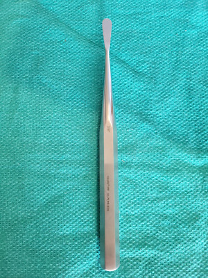 V. Mueller Cobb 19x10mm Orthopedic Elevator 24cm Long NL7100-036 | eBay