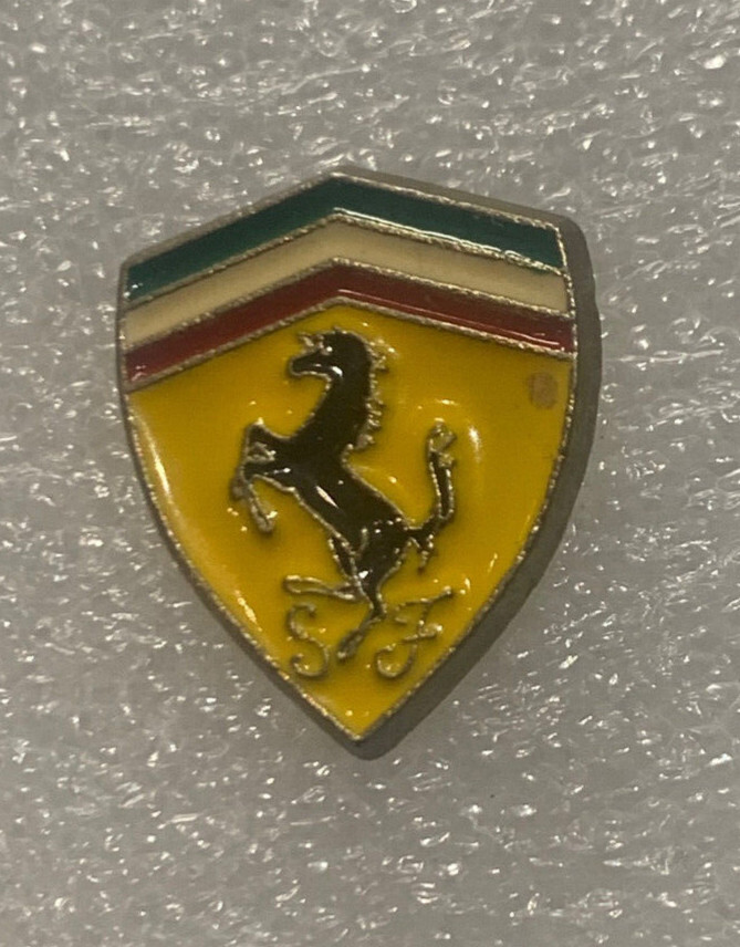 Pin's Scuderia Ferrari label,pin badge Formule 1 Cavallino | eBay