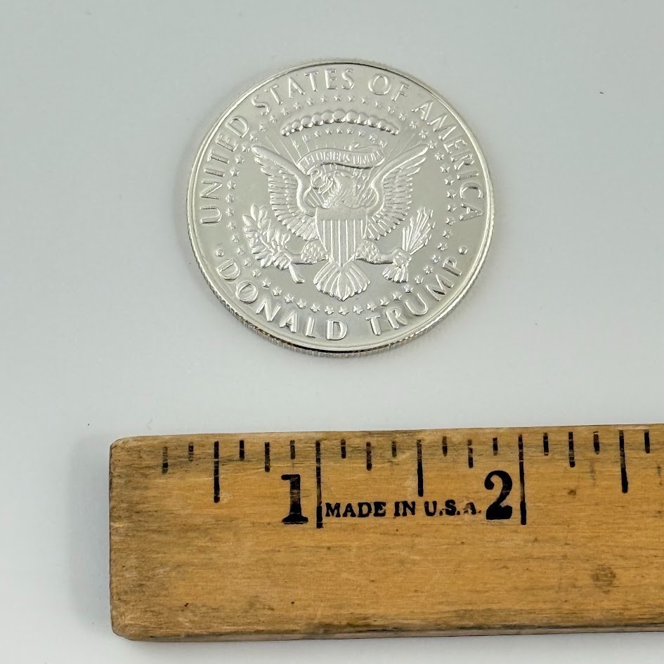 Trump 2020 Campaign Coin Token White House Patriotic Flag American ...