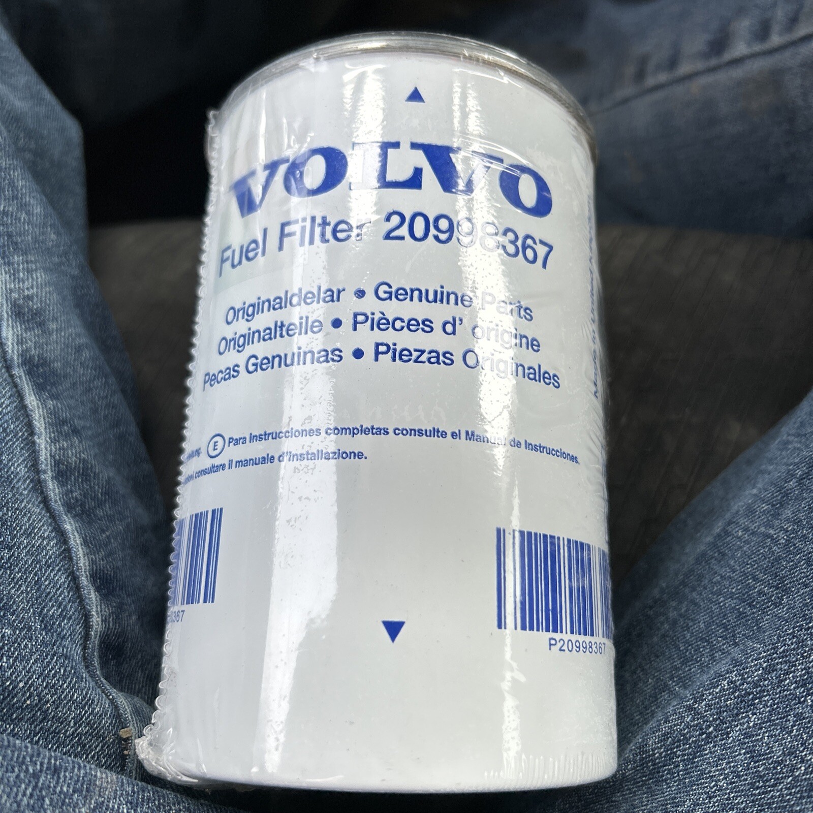 VOLVO 20998367 - Fuel filter cross reference