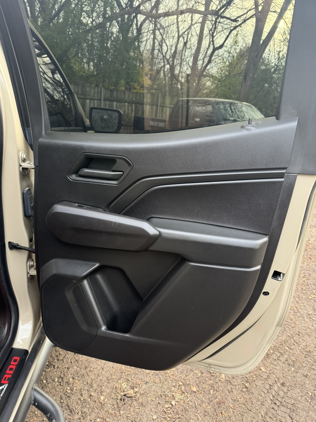 SET OF 4 OEM CHEVROLET COLORADO DOOR PANELS 2023-2024 | eBay