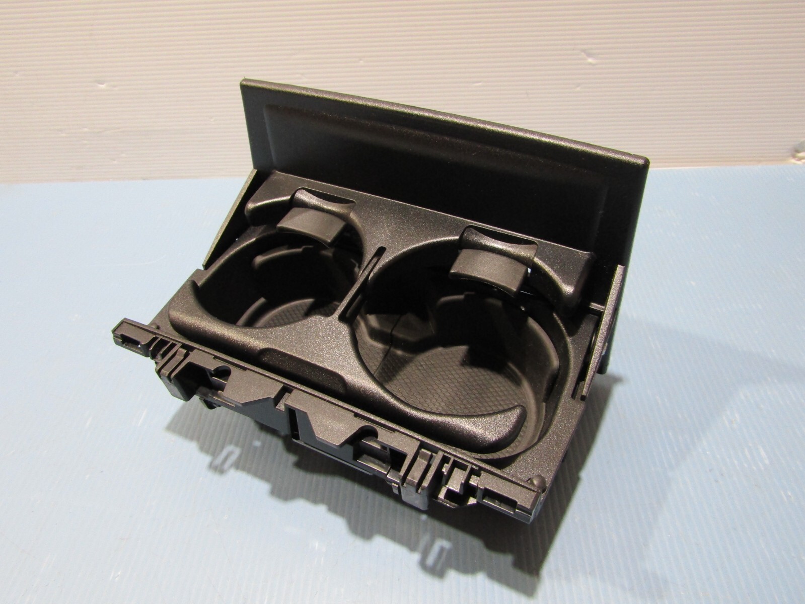 Mercedes-Benz E C207 Center Console Cup Holder A2076805250 Genuine for ...