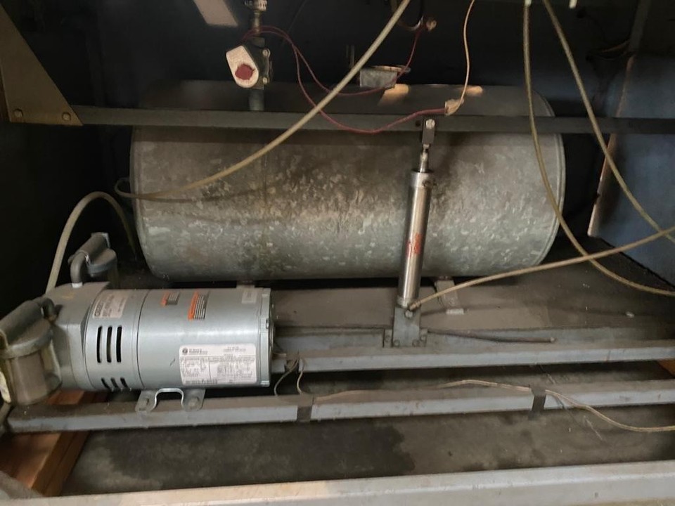 48” x 24” Vacuum Forming Machine THERMOFORMER TRI VAC INDUSTRIES Model ...