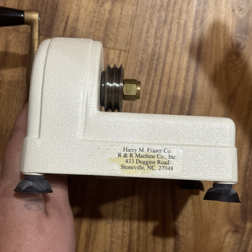 Bliss Rug Hooking Cutter W/ # 6. Blade Excellent Condition Instructions ...