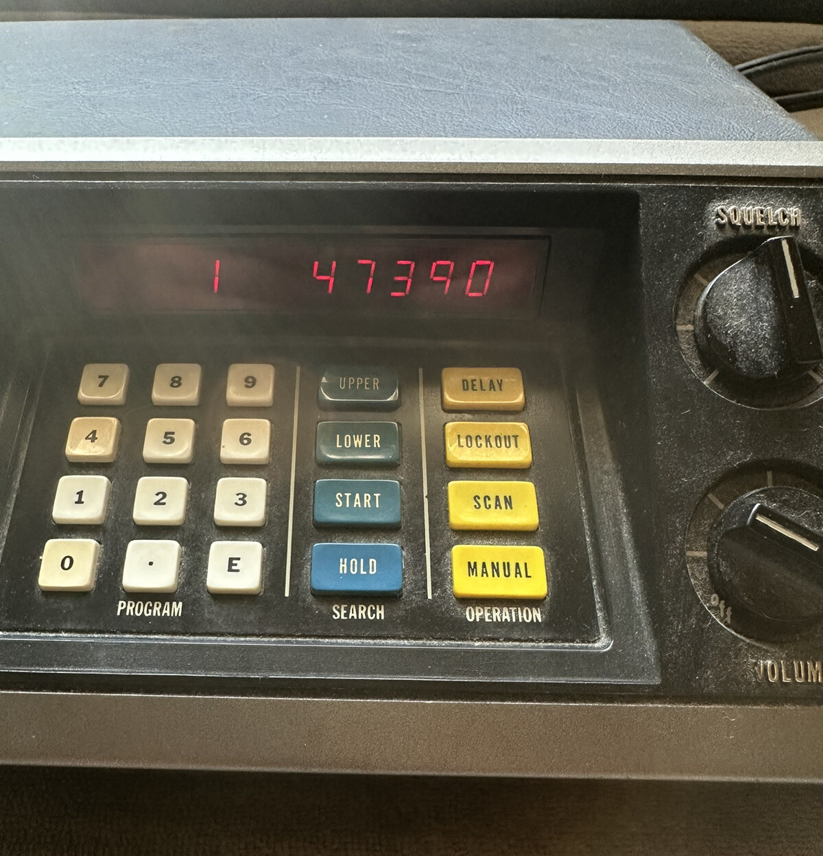 Vintage Bearcat 210 Scanner with Box No Instructions Powers On Scanning ...