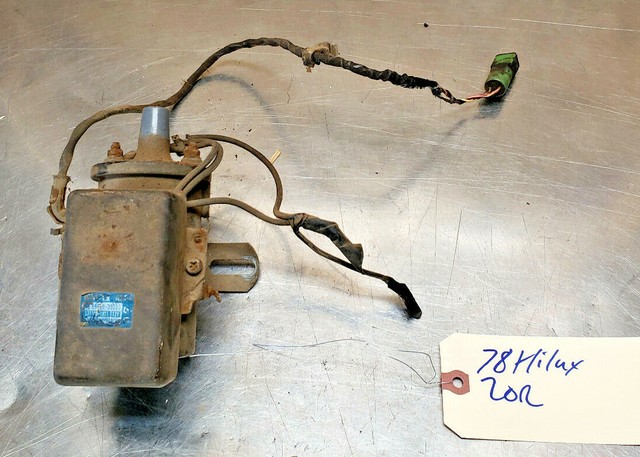 79 80 81 TOYOTA PICKUP TRUCK HILUX IGNITION MODULE COIL IGNITOR IGNITER ...
