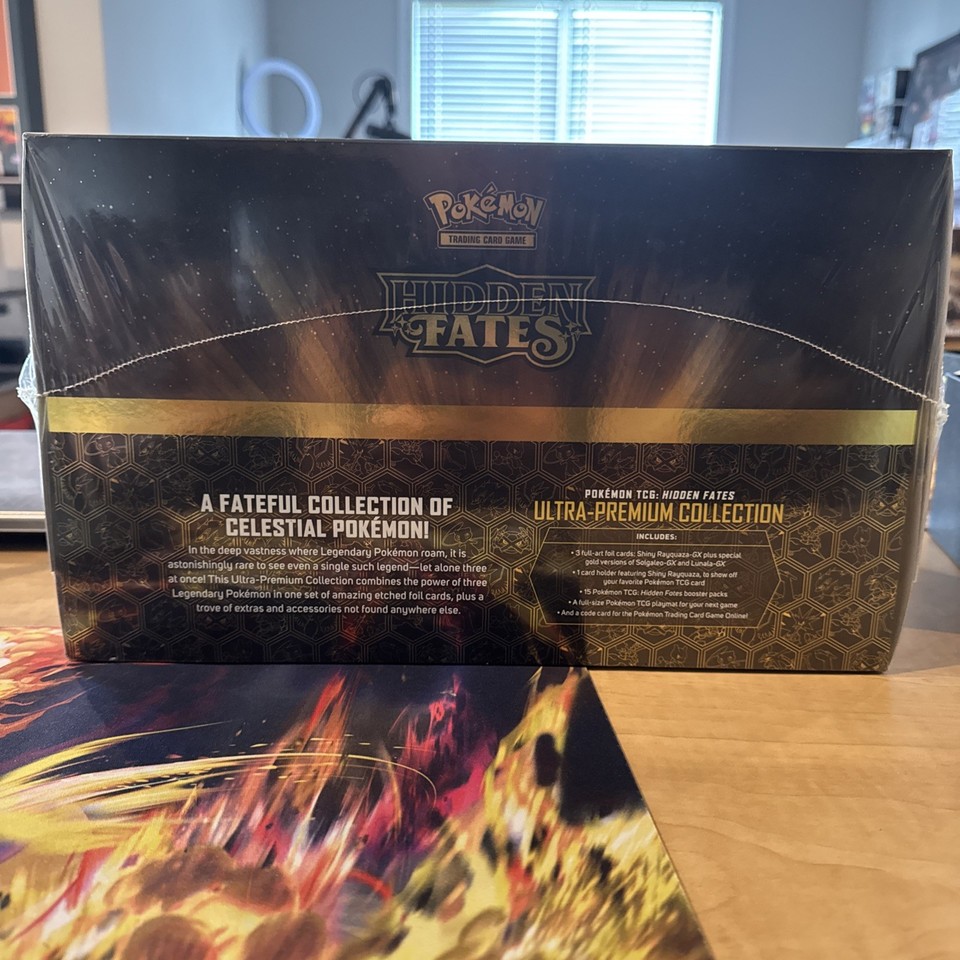 Pokemon TCG Hidden Fates Ultra-Premium Collection - Shiny Rayquaza - 15 ...