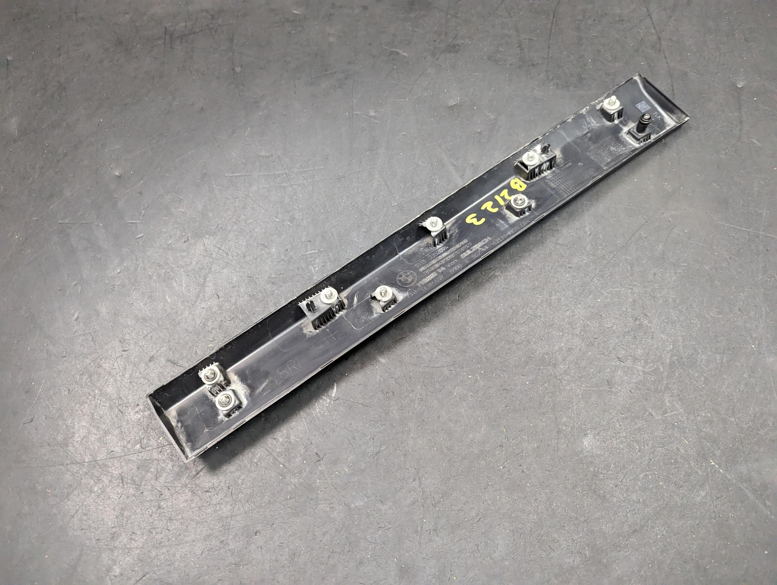 Rear Right Door Lower Molding 2022 BMW X1 51137352094 2016 2017 2018 ...