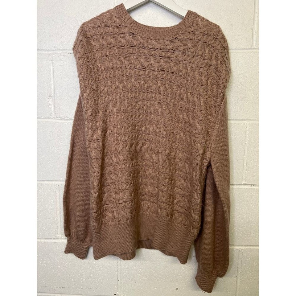 525 America Sz S small Tan Cable Knit Shoulder Pad Crewneck Pullover ...
