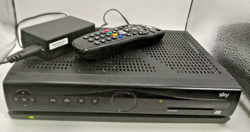 Humax PR-HD3000 TWIN Sat Receiver S HD4 mit Festplatte EHD100SD (LB22 ...
