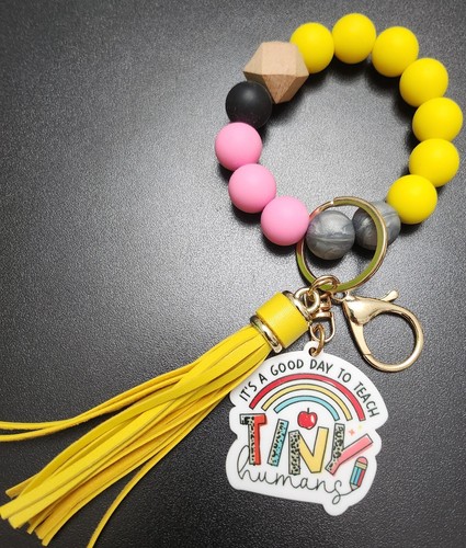 Bracelet Keychain Wristlet, Silicone Bead Key Ring Bracelet for Women ...