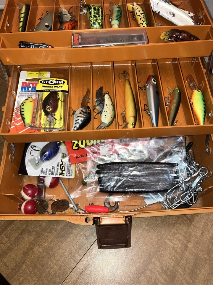 Vintage Fenwick 1050 Multi Tray Tackle Box With Assorted Tackle ...