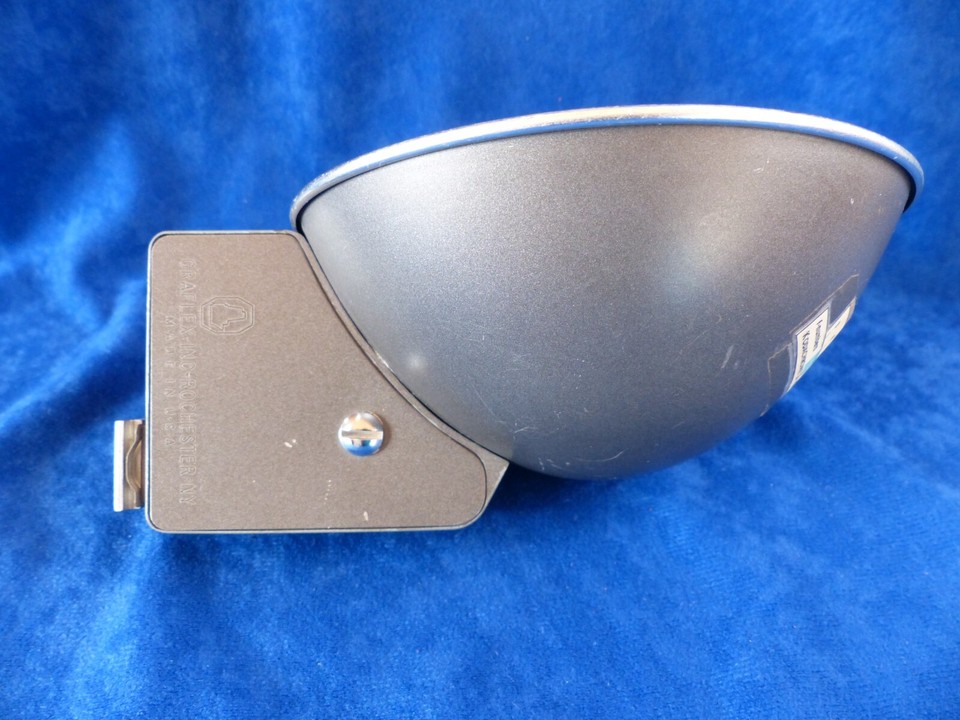 Vintage Graflex Graflash flash, shoe mount, 5-inch, good condition, not ...