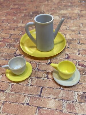 Superstar Barbie Era Coffee Pot / Tea Pot Cups and Plates Table Set ...