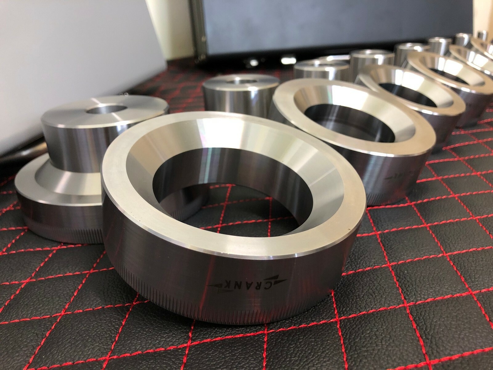 52 Pcs Dimple die + Hydraulic hole punch set. 16 - 114mm cut, 1/2-2.5in ...