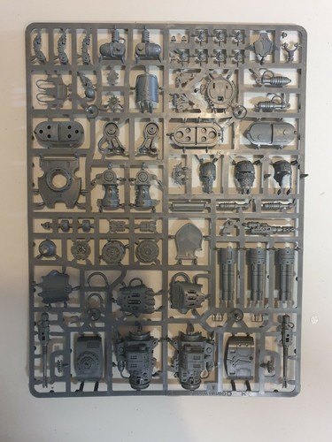 40k Imperial Knight Weapons Sprue Gattling Cannon, power fist/ claw ...