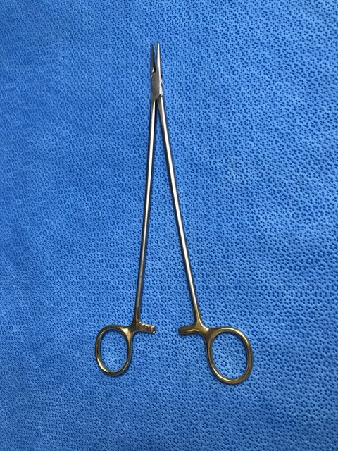 Aesculap BM036R Durogrip Needle Holder 230mm Very Delicate for sale ...