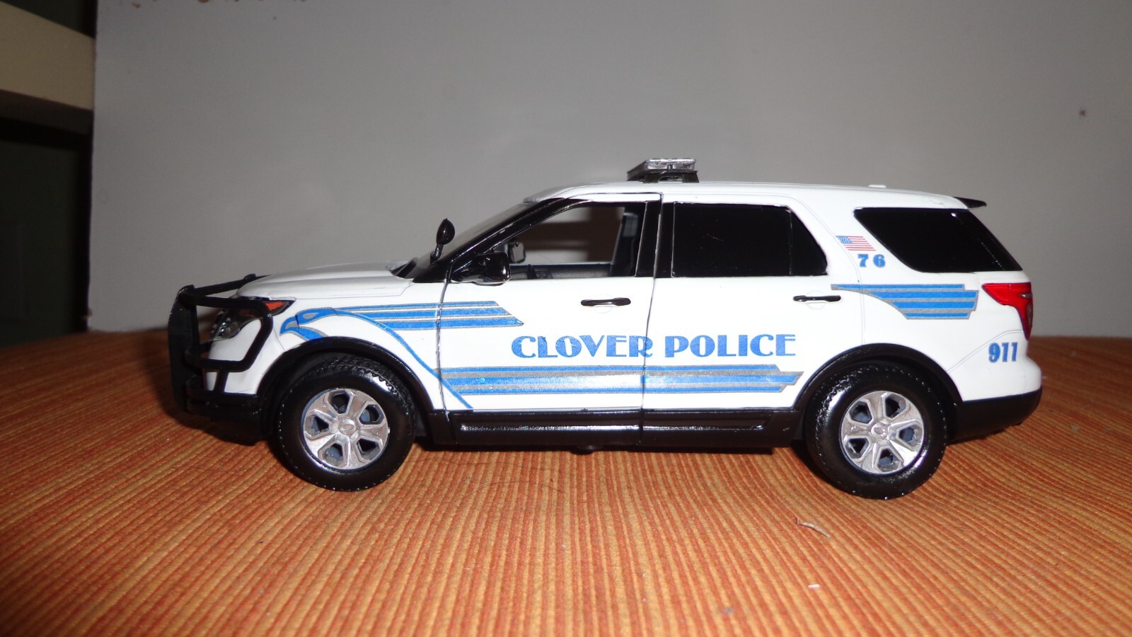 Custom made Motormax 1/24 scale Clover, SC Police Ford SUV | eBay