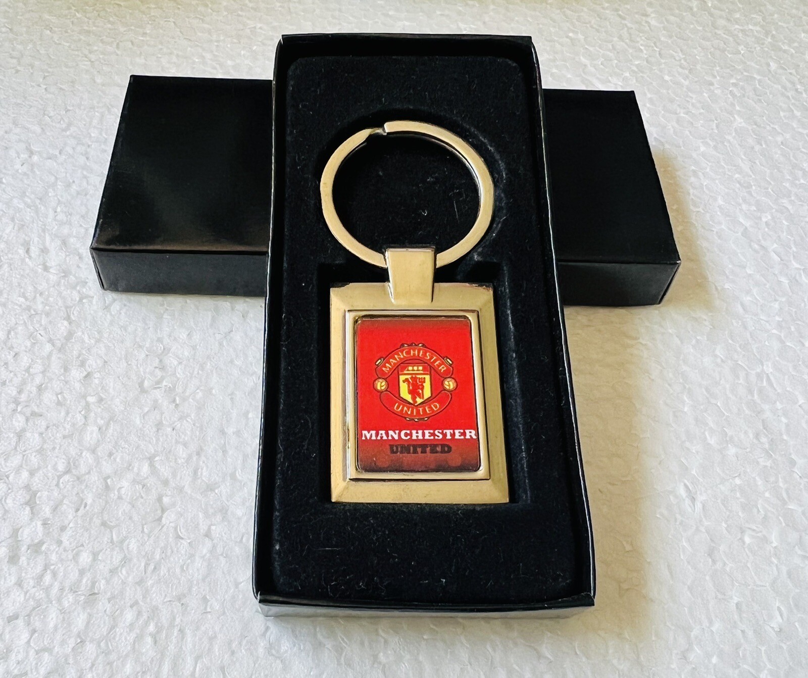 MANCHESTER UNITED keychain /Club Logo Stainless Steel keyring Other ...